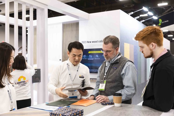 KCC글라스 홈씨씨인테리어, 북미 최대 바닥재 전시회 'TISE 2023' 참가